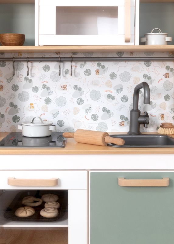 14 ingenious IKEA hacks with the DUKTIG play kitchen 💚