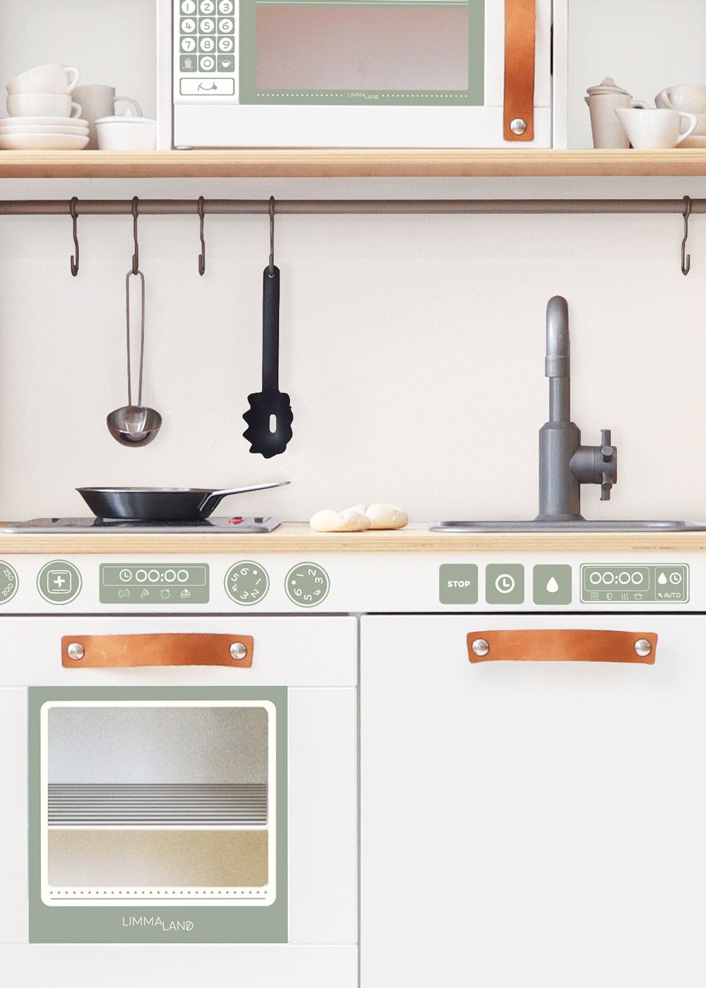 12 ingenious IKEA hacks with the DUKTIG play kitchen 💚