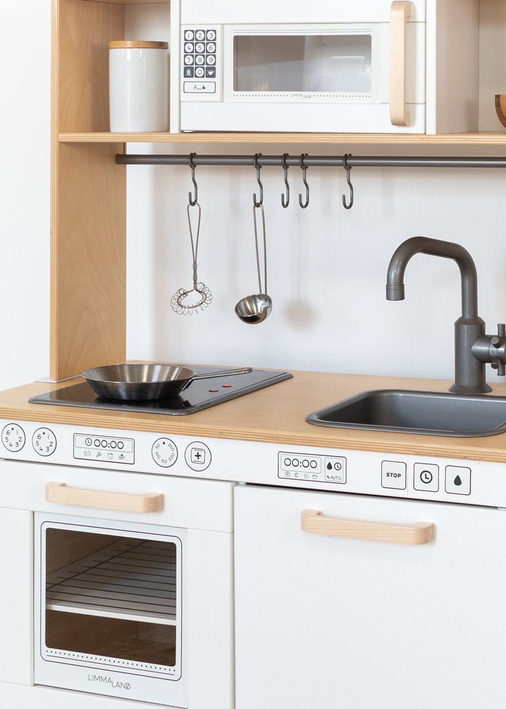 15 Genius IKEA DUKTIG Hacks for Play Kitchens 💚